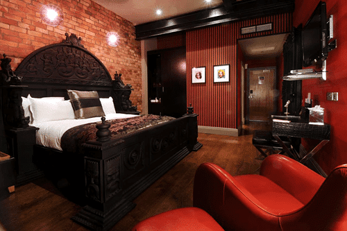 Manchester Rubber Weekend 2021 Hunderte von Gummi-Jungs